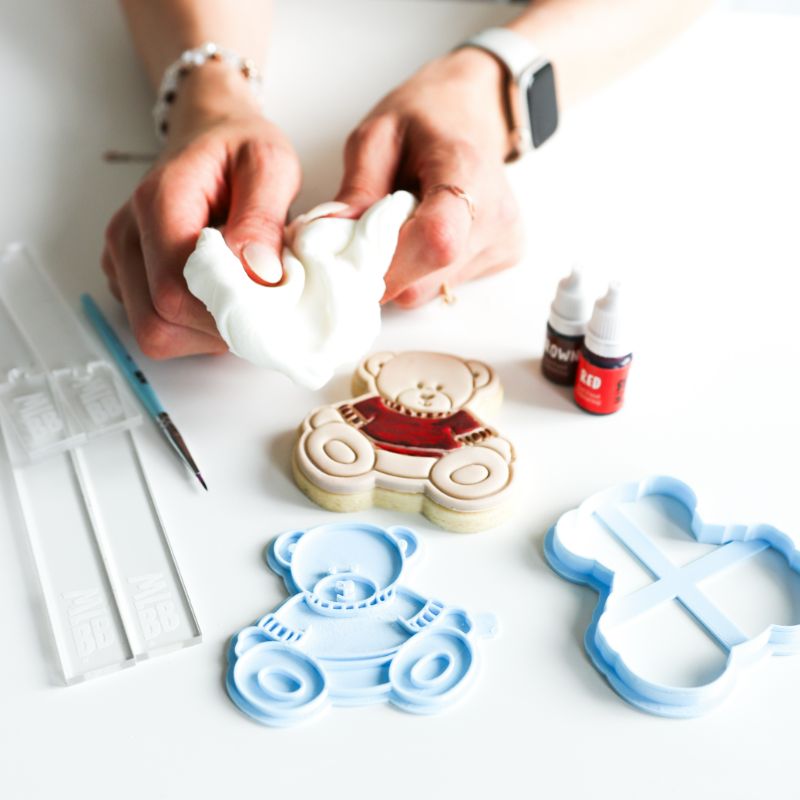 Teddy Treats Biscuit Baking and Decorating Starter Kit – littlebakebox