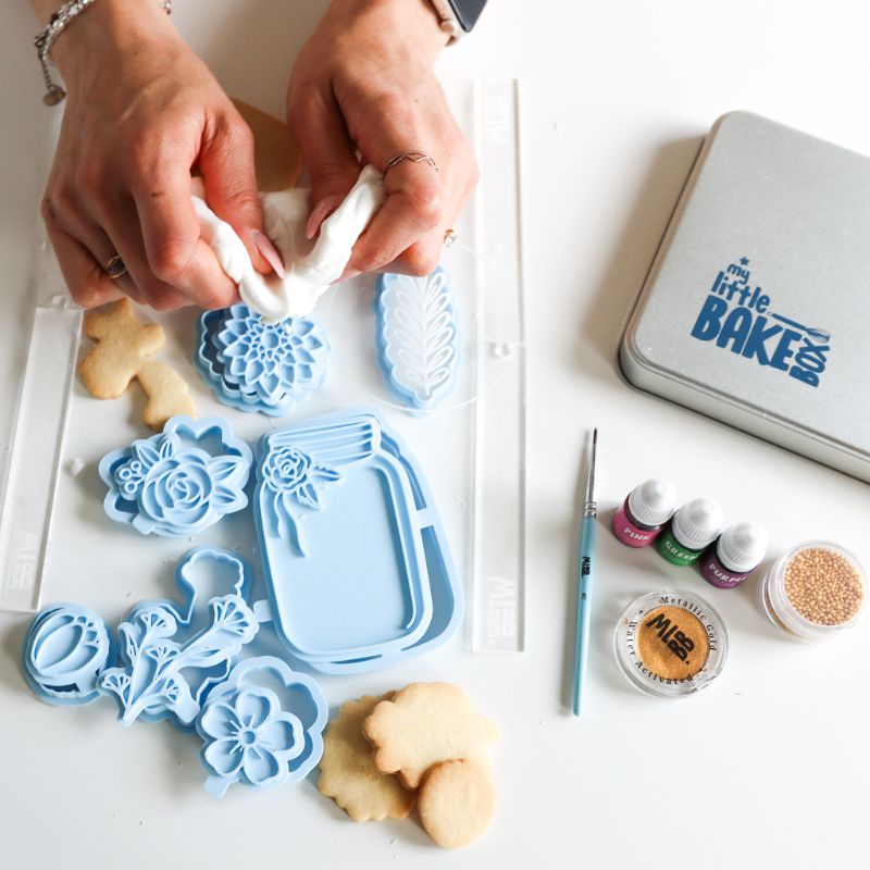 Blossom Bliss Biscuit Baking and Decorating Kit – littlebakebox